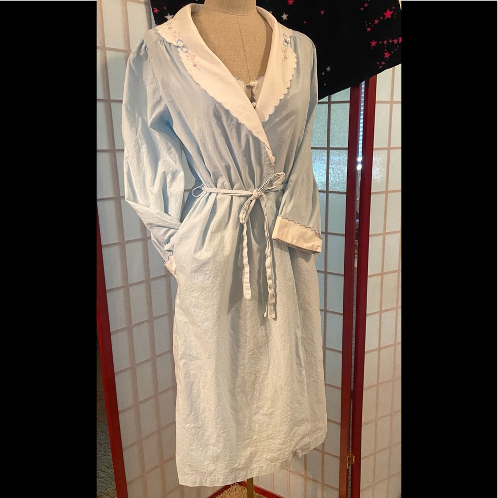 Barbizon 2 Piece Vintage Nightgown And Robe - Gem